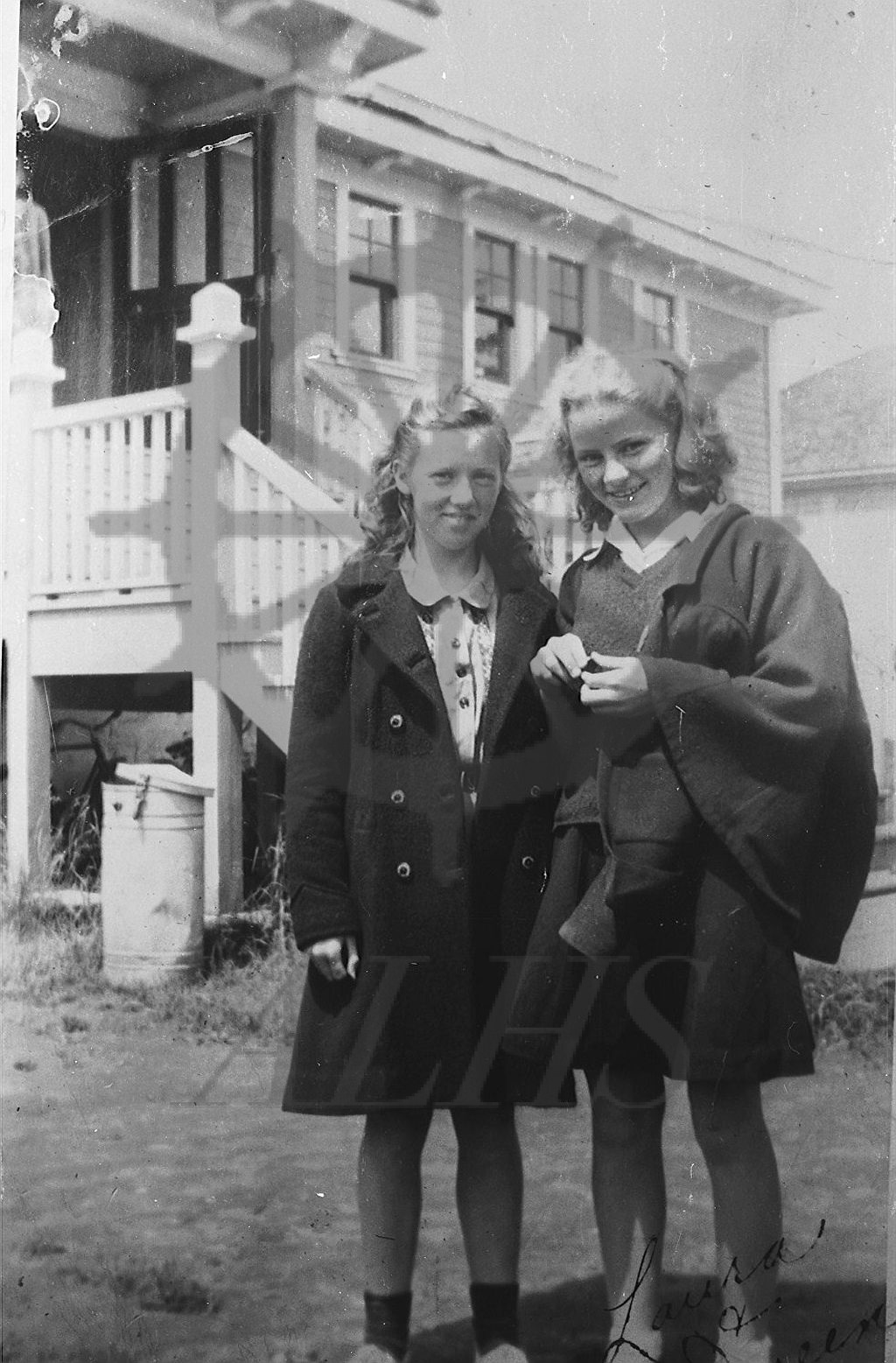 2014.003.3001 Laura & Doreen | Arrow Lakes Historical Society