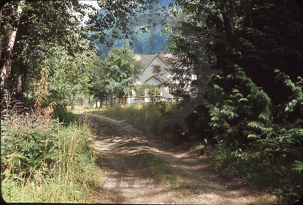 2022.009.5.24 Scenic View, Robins House | Arrow Lakes Historical Society