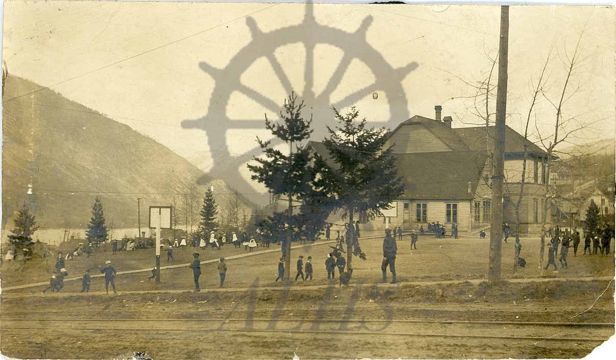 2022.031.002 Arrowhead School, 1907 | Arrow Lakes Historical Society